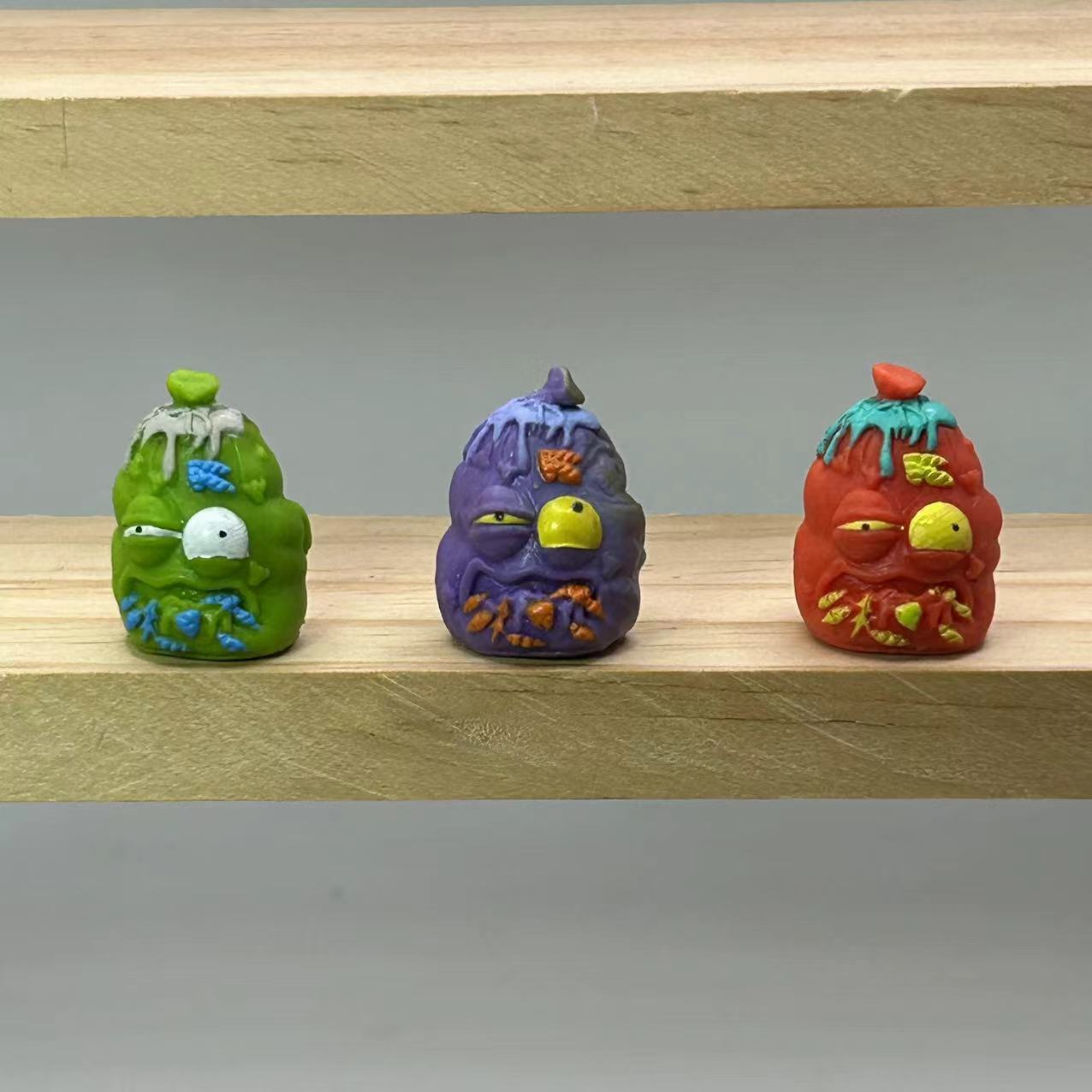 The Trash Pack Gross Ghost Series 5 – Rare #915 Garbage Bag Collectible